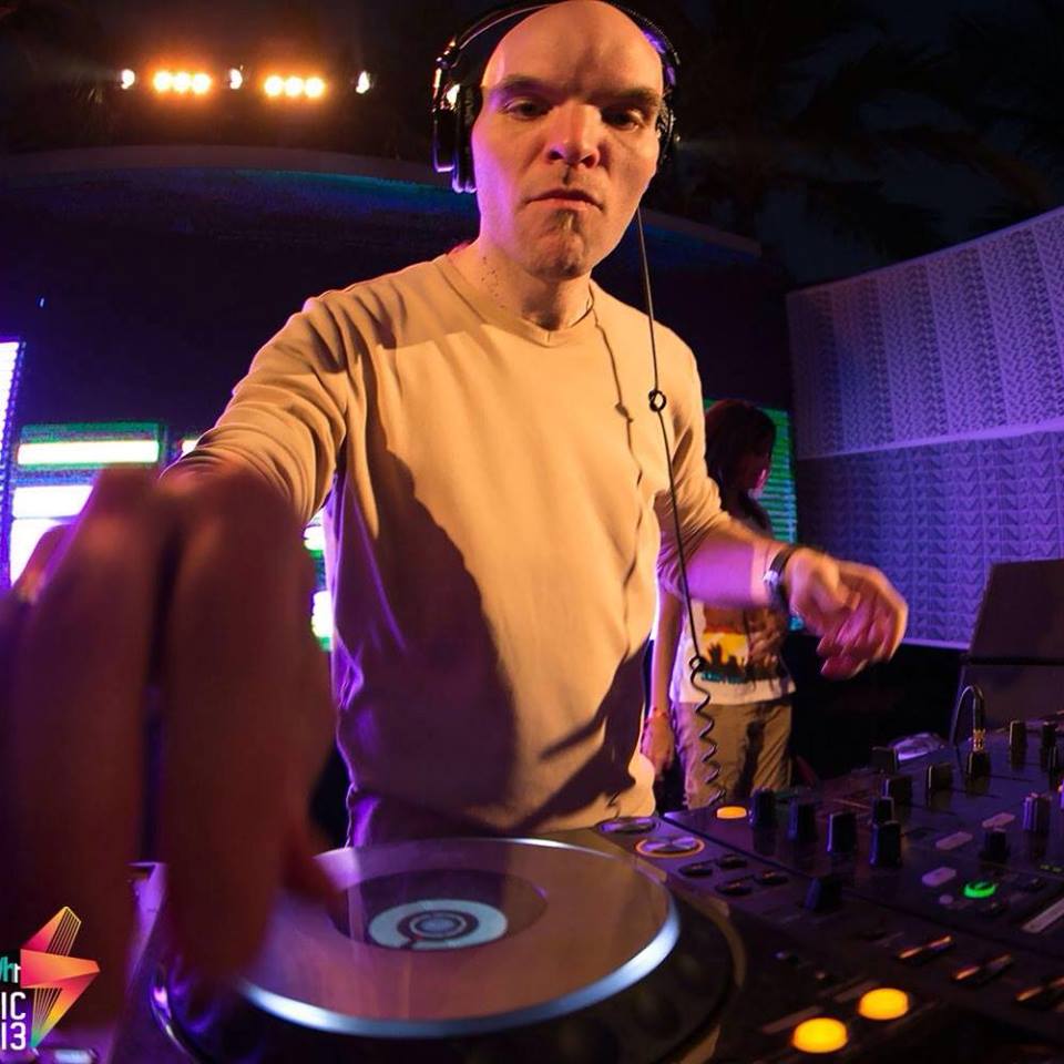 Best Airwave Songs of All Time - Top 10 Tracks