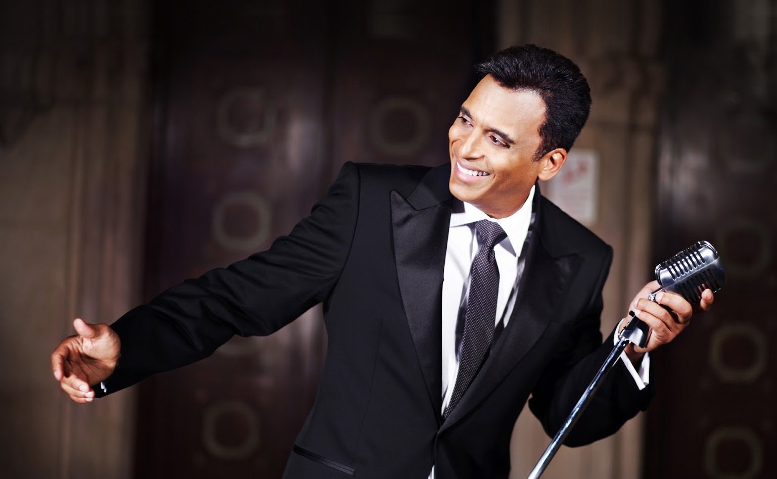 Best Jon Secada Songs of All Time - Top 10 Tracks