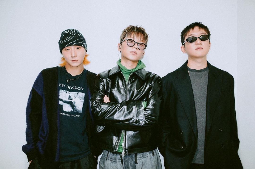 Best wave to earth Songs of All Time - Top 10 Tracks