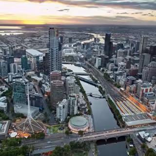 Melbourne Skydeck & Edge Experience: Panoramic Views 285 Metres Up at ...