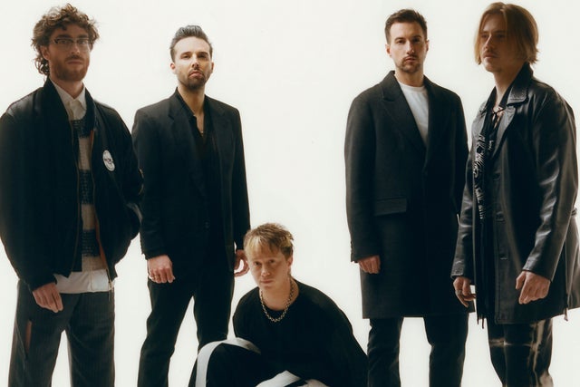 Nothing But Thieves - Welcome To The DCC World Tour at Ziggo Dome ...