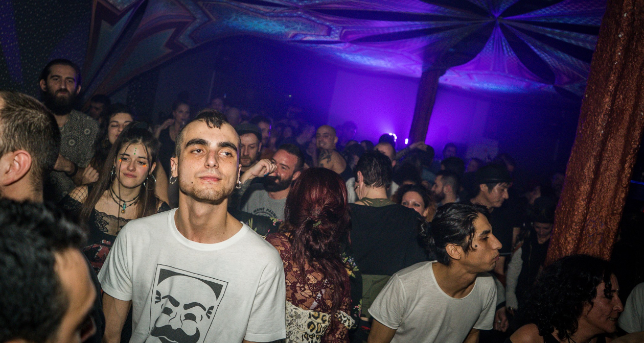 How The Garage Club Barcelona Tickets & Promo Codes Works: FAQ & Tips ...